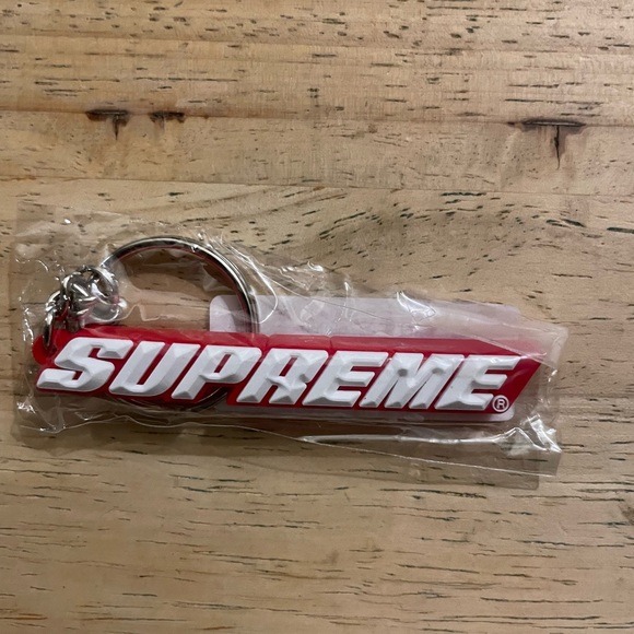 Supreme | Accessories | Supreme Rubber Keychain | Poshmark